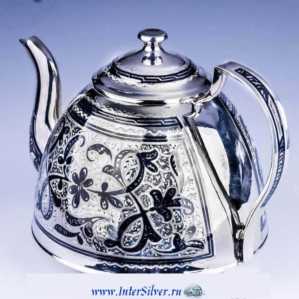 Серебряный заварочный чайник купол. 875* Цена 37000 рублей!